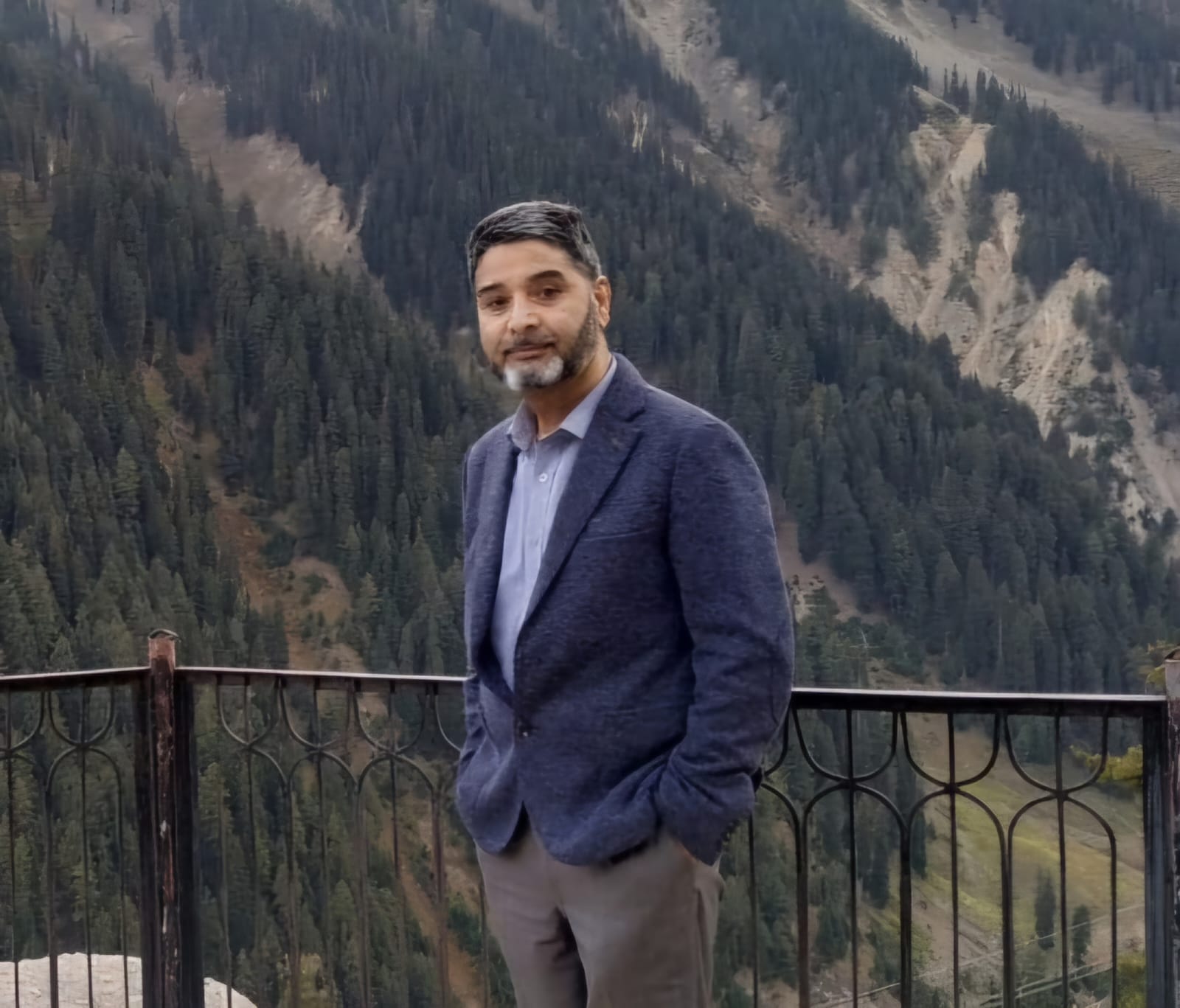 Profiling Dr. Gh Nabi Lone’s Journey from Medicine To Political Leadership – Alfaaz – The Words